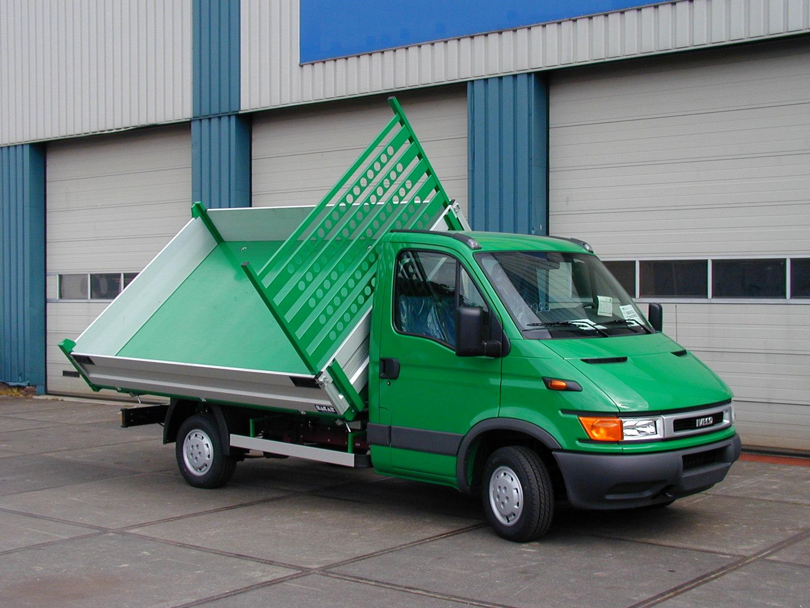 Henschel laadbakken en kippers - Home